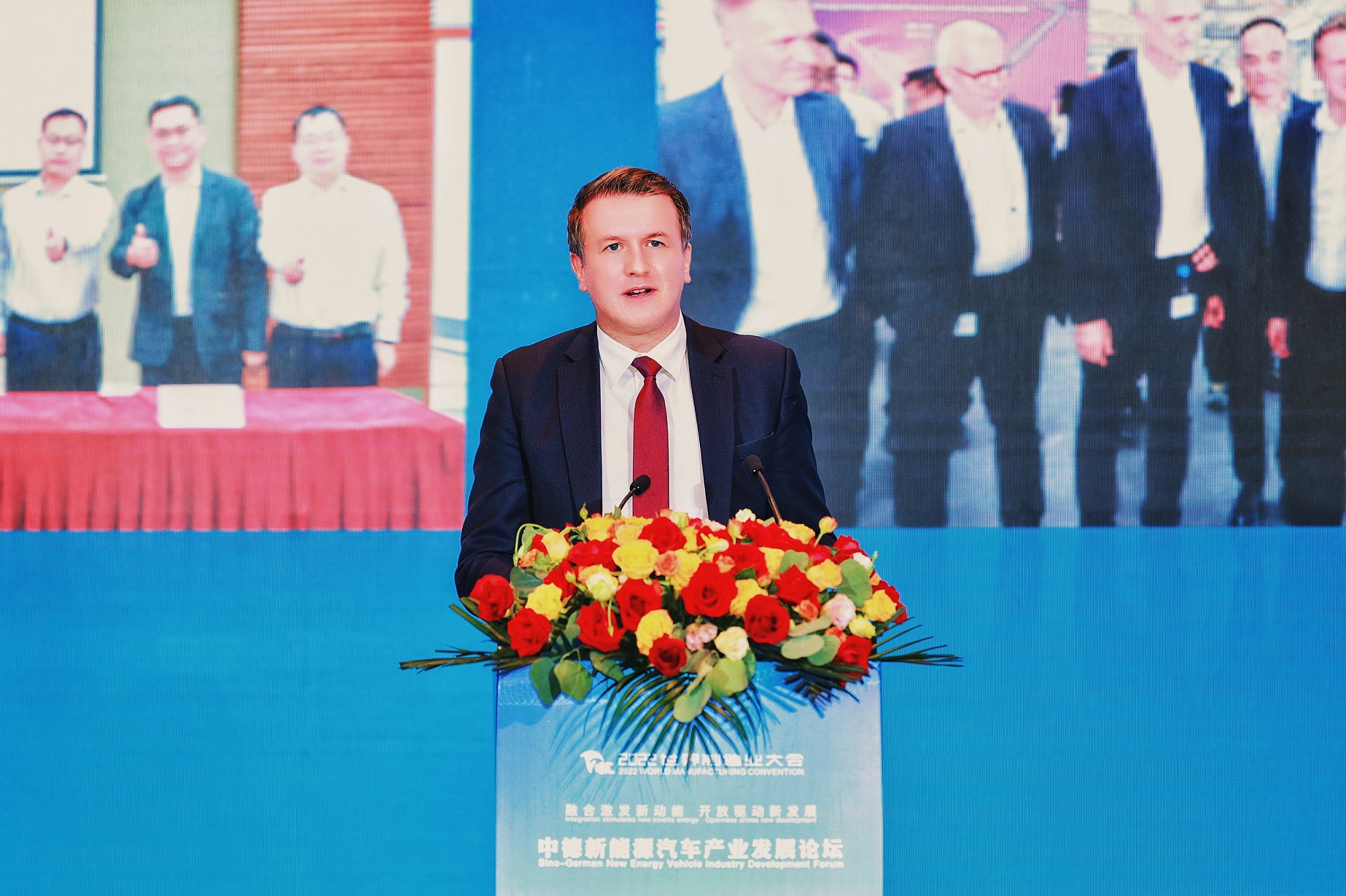 Dr. Erwin Gabardi, CEO for Volkswagen Anhui, delivered a speech